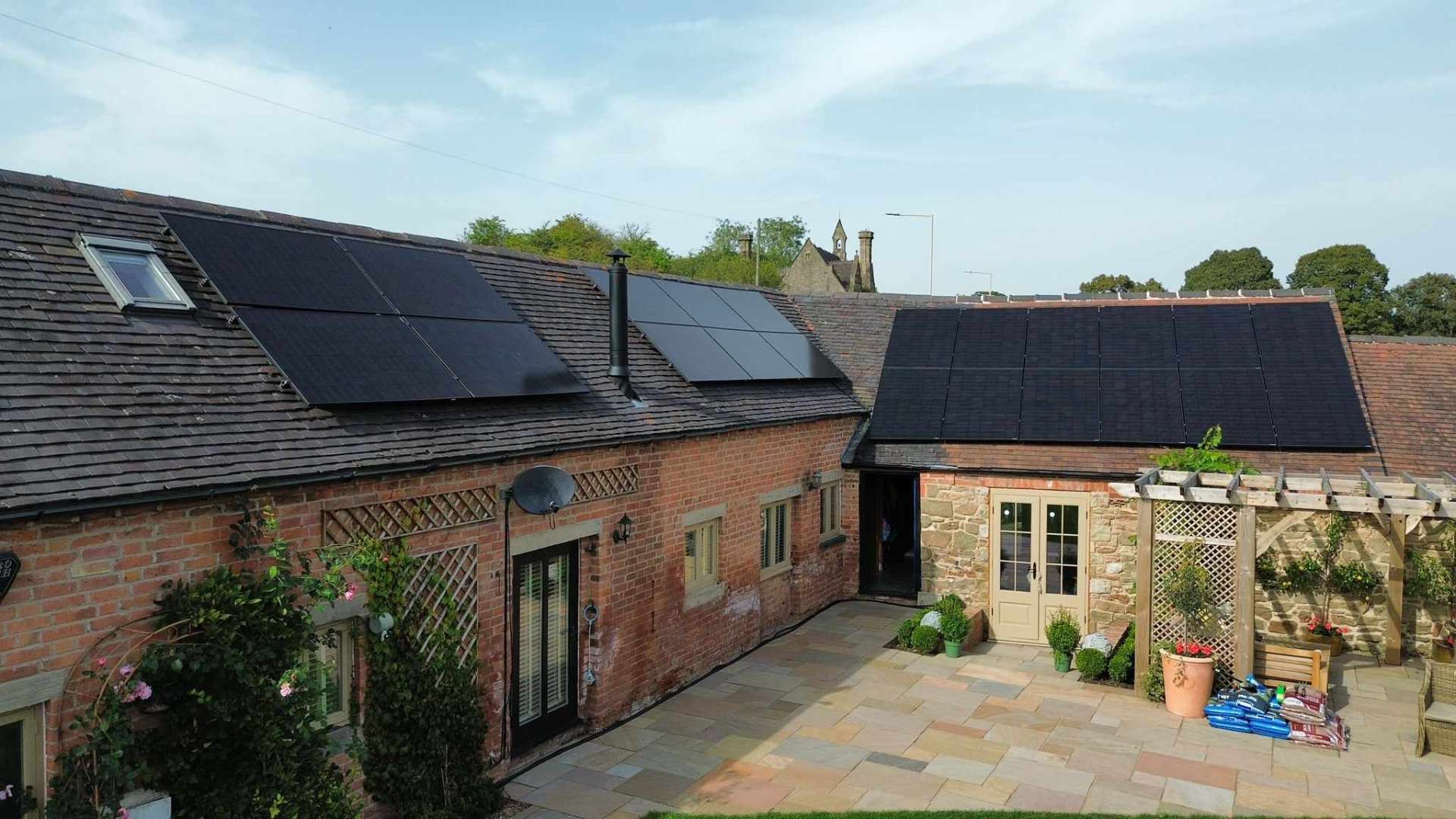Solar & Battery Installation Experts UK | Pure Volts
