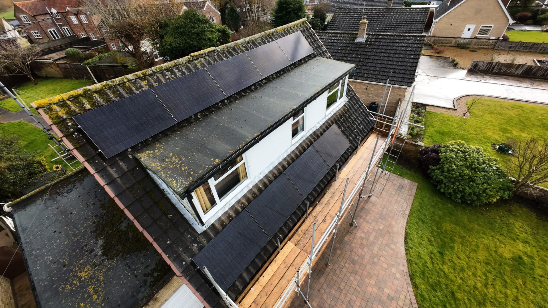 Solar & Battery Installation Experts UK | Pure Volts